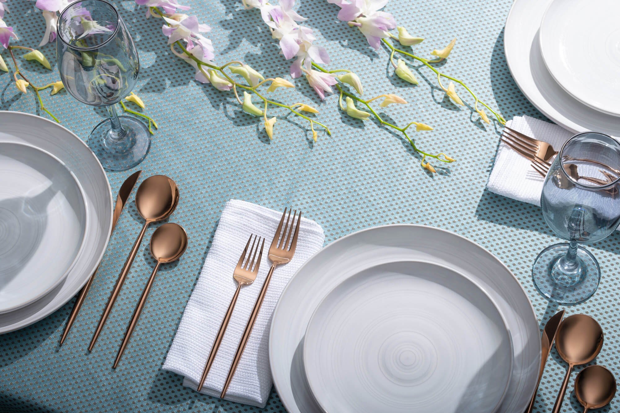 Loom & Table - Easy-Care Luxury Tablecloths & Napkins