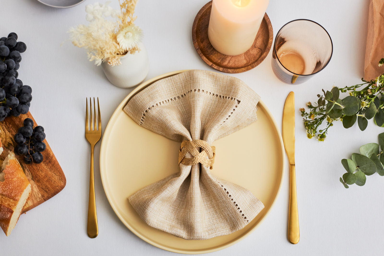 Luxurious Easy-Care Table Linens