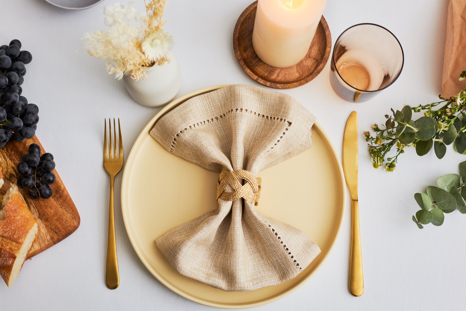Luxurious Table Linens
